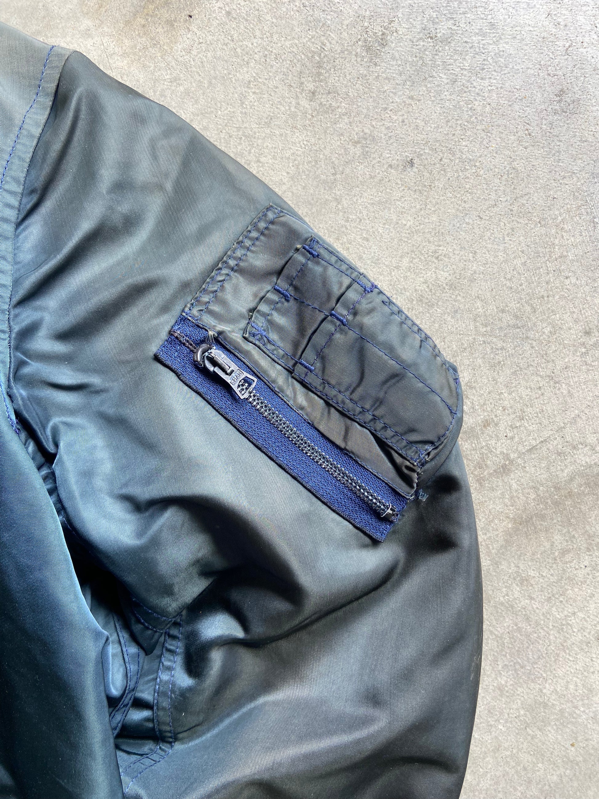 80s Avirex MA1 flight Jacket (M) - Mercanzia 80s Avirex MA1 flight Jacket (M) - Mercanzia